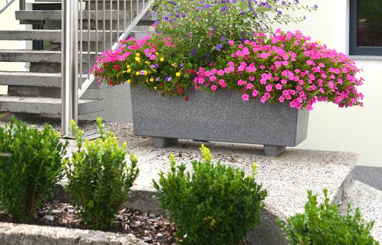 Blumentrog Aus Beton